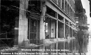 The Day Cedar Rapids Shook- The Douglas Starch Works Plant Explosion of ...